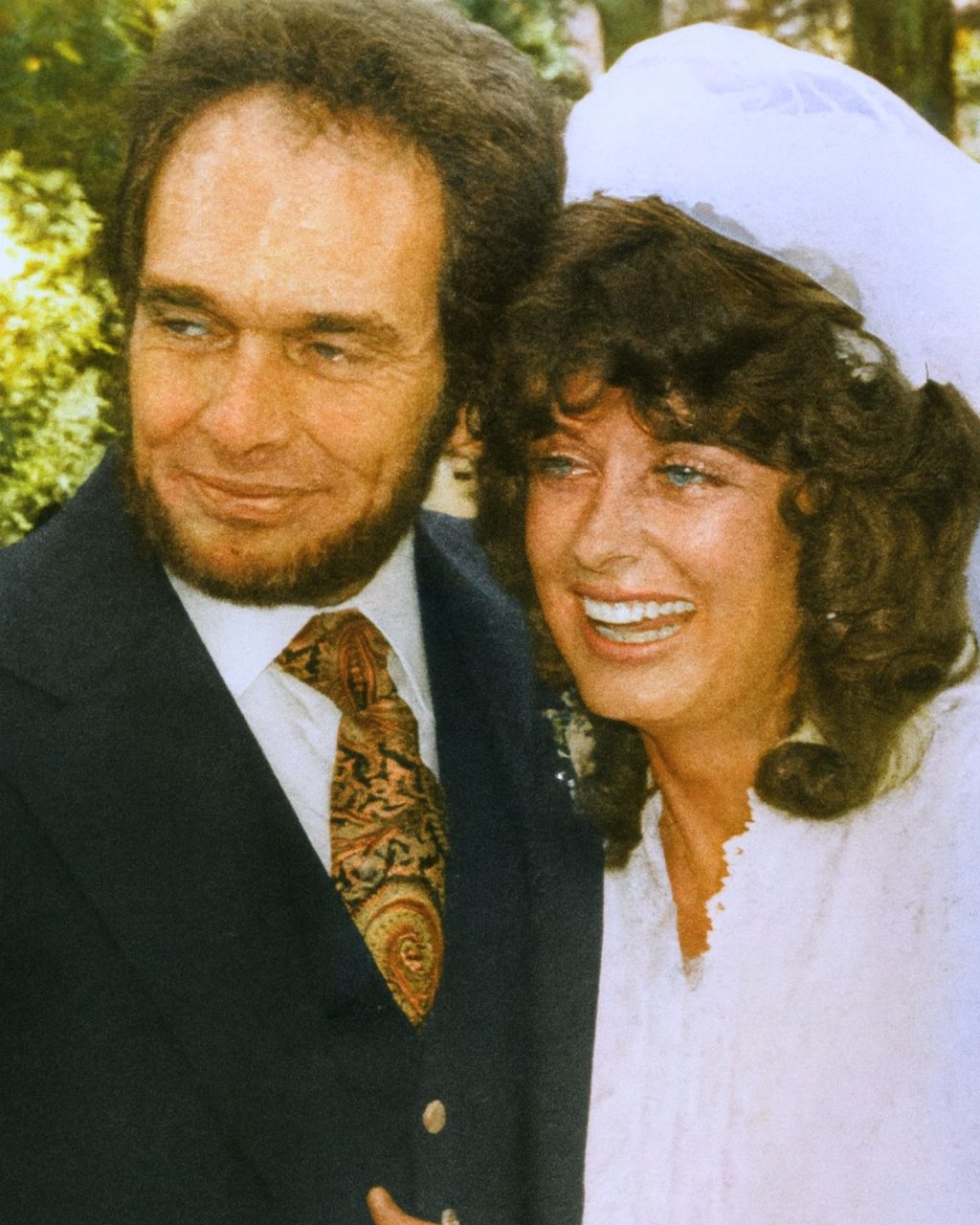 THE SONG THAT ALMOST NEVER SAW THE LIGHT When Merle Haggard and Leona ...