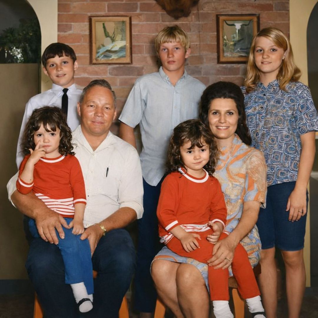 SHE SANG ABOUT MARRIAGE WHILE LIVING INSIDE ITS HARDEST TRUTH. In 1971 ...